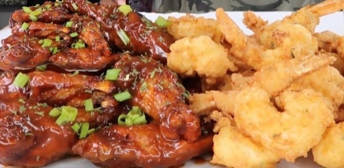 10 WINGS 15 SHRIMP | Loop Gyros Fresh Halal Grill